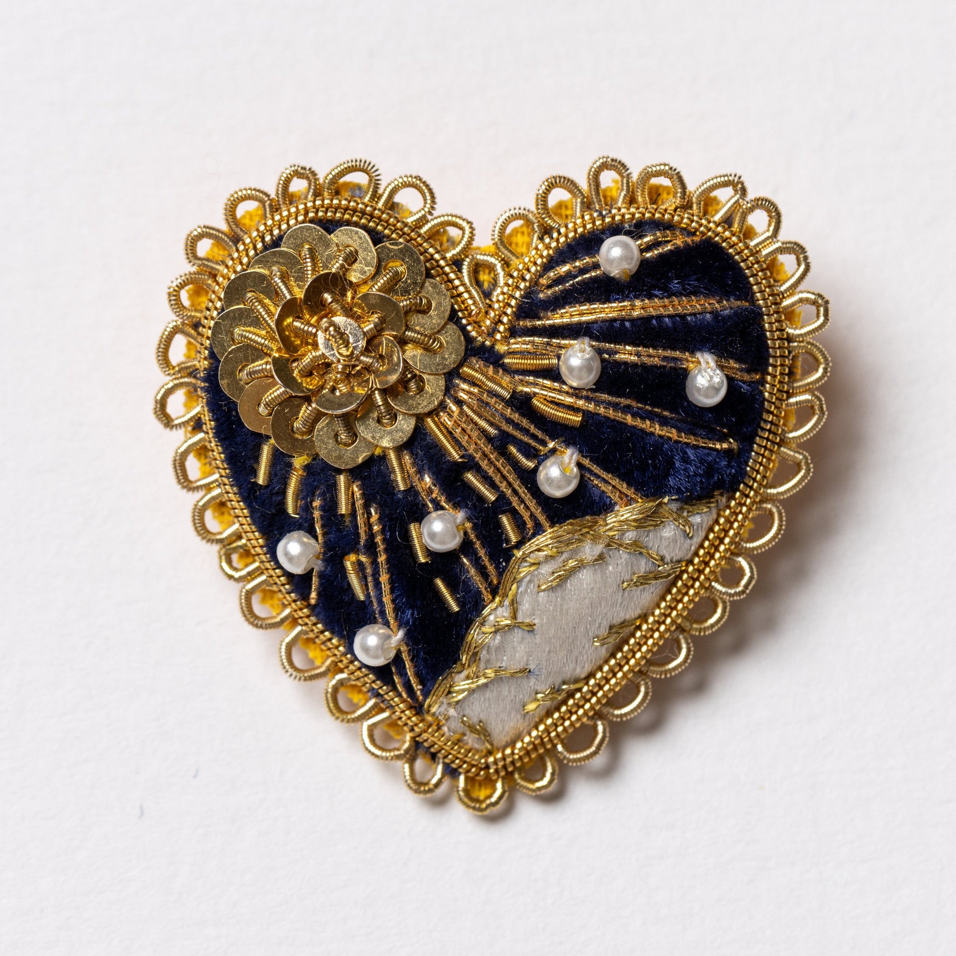 The Astrologer's Heart Brooch – Hand & Lock