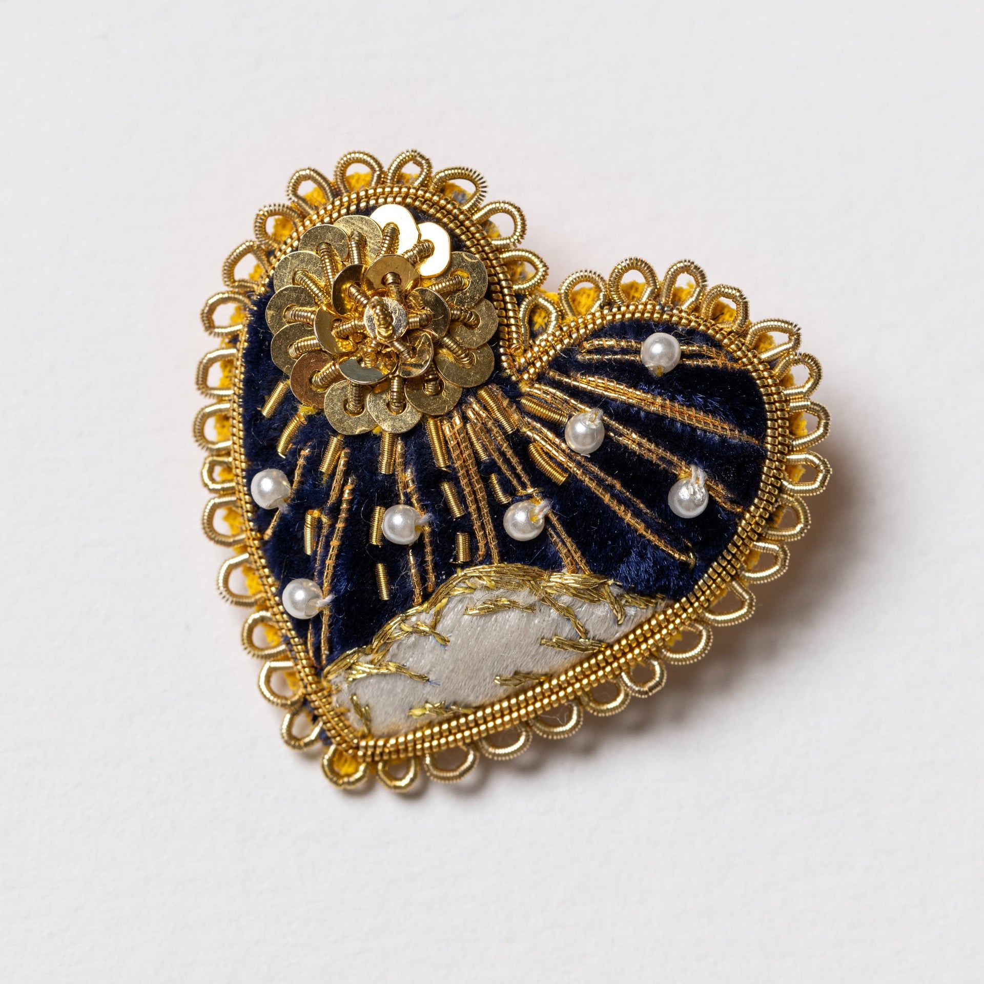 The Astrologer's Heart Brooch – Hand & Lock