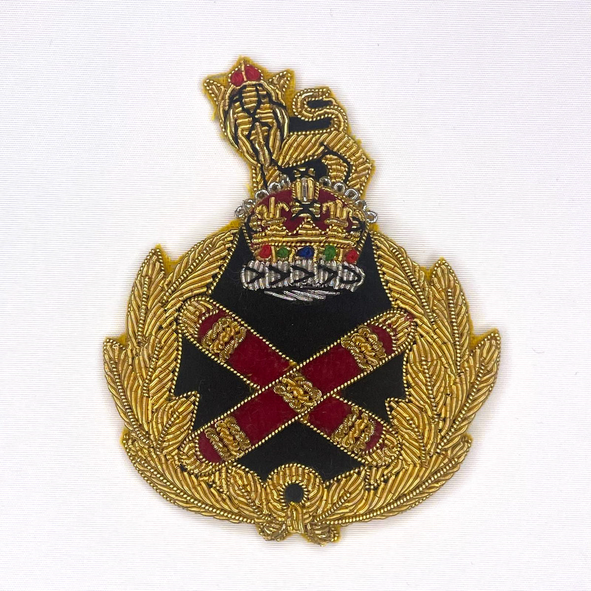 Field Marshal Cap Badge – Hand & Lock