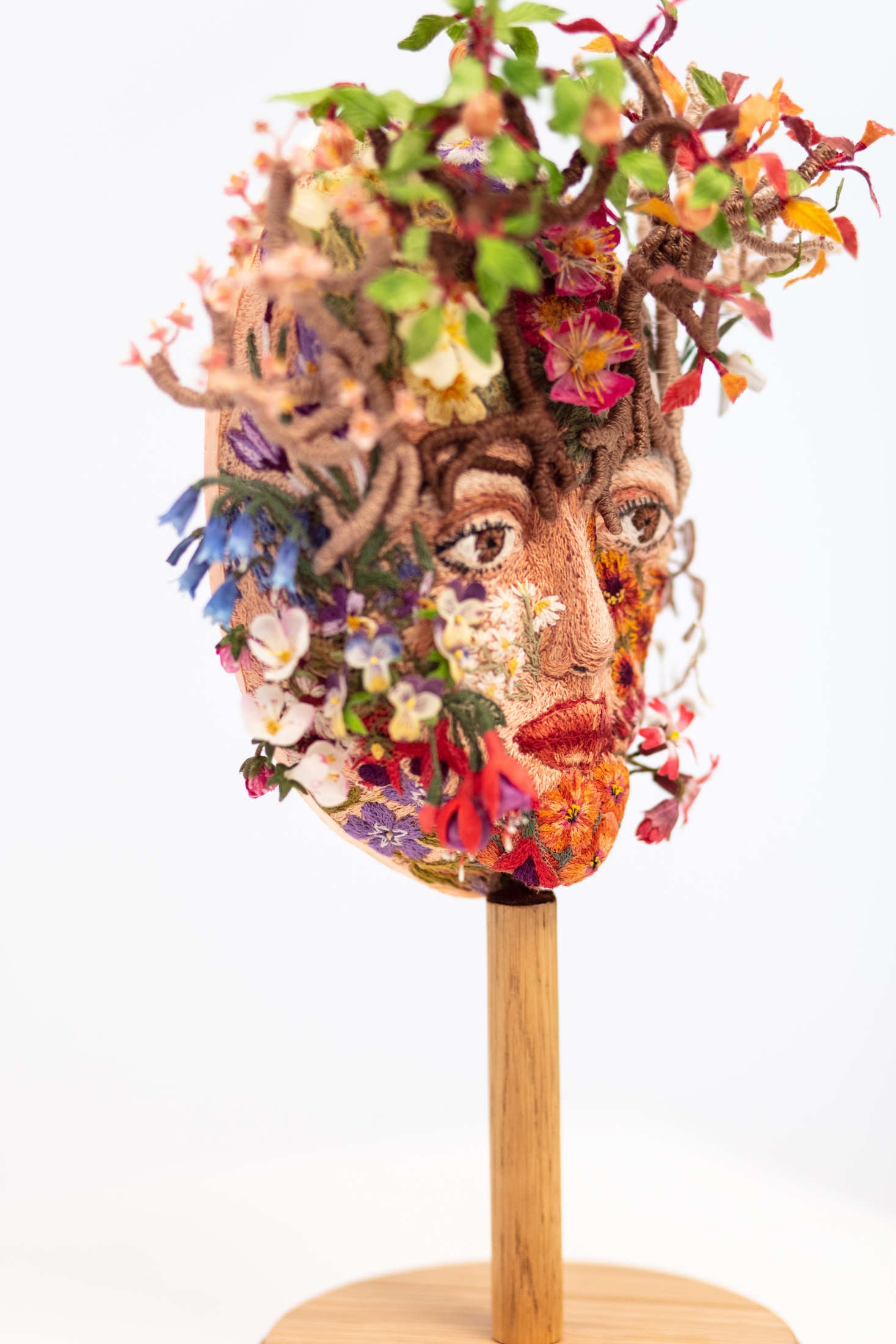 Fiona Cowell – Hand & Lock