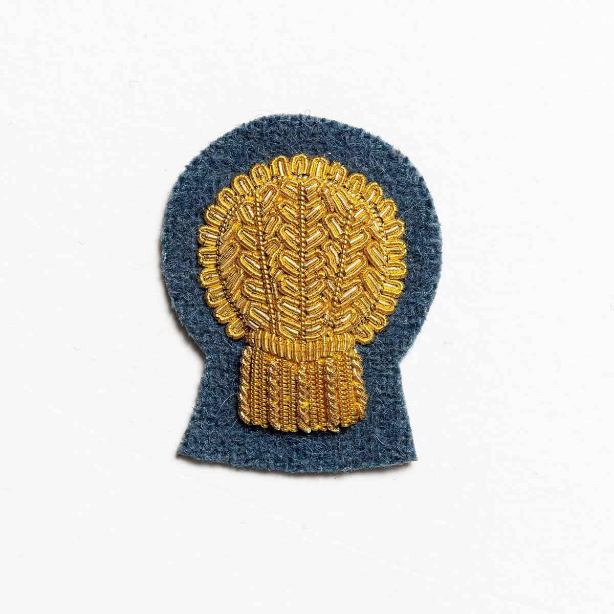 Lothian & Borders Yeomanry Cap Badge – Hand & Lock