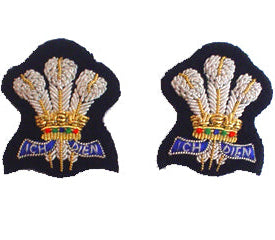 Royal Regiment of Wales Mess Collar Badges – Hand & Lock